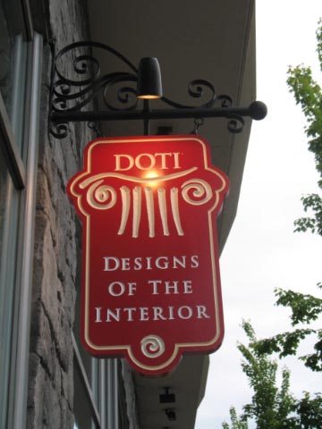 How to Find the Right Lighted Sign Bracket for Your Business - Sign ...